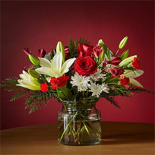 Holiday Vacation Bouquet | Emory Village Flowers